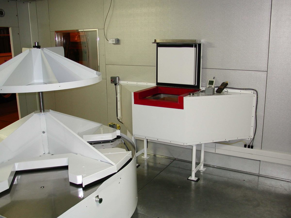 Medical & Lab Equipment: Expert Metal Fabrication by Tinsley